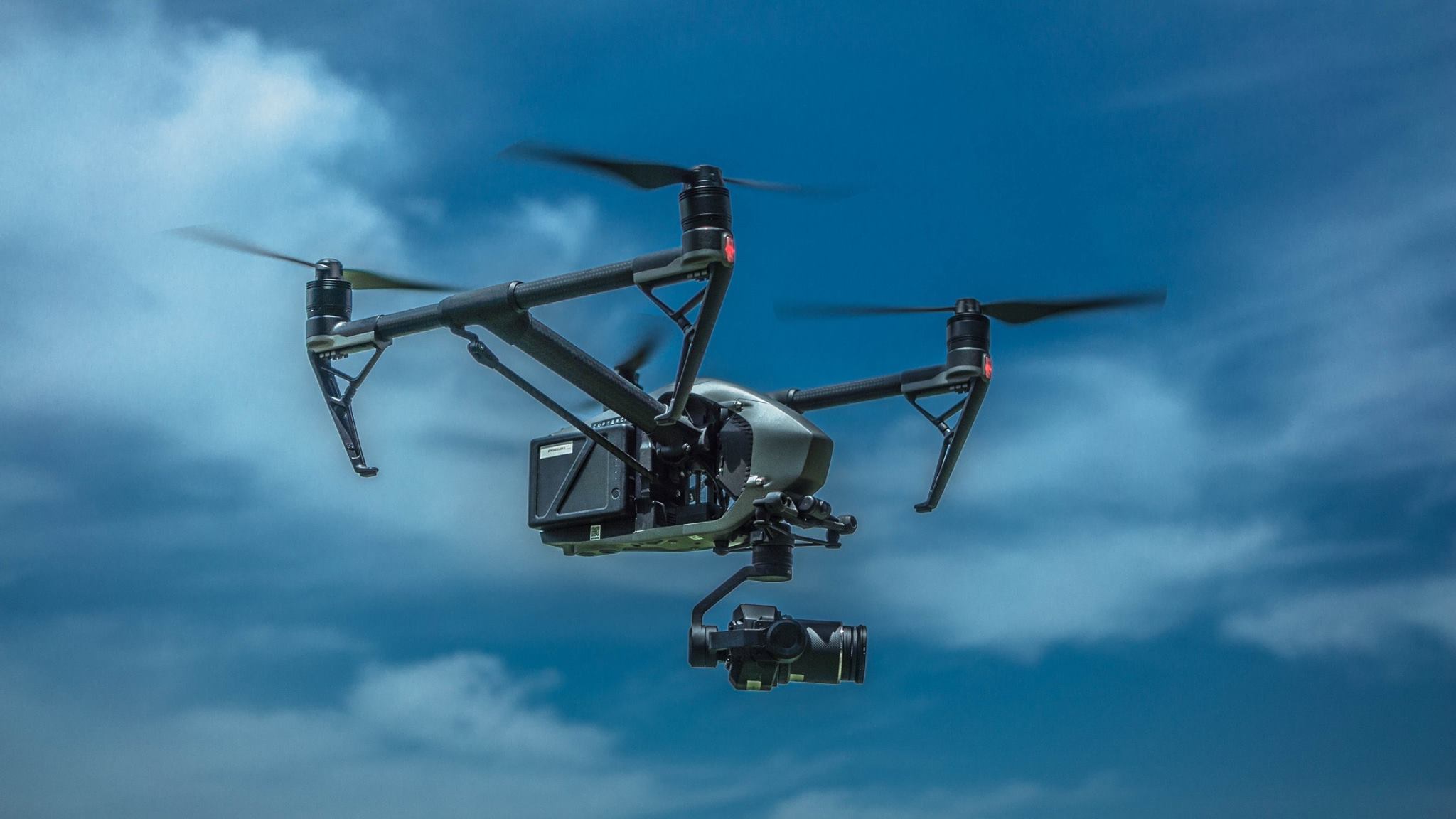 8TALKS – Voando com experts em Drone e Camera Cars – 8 Milímetros